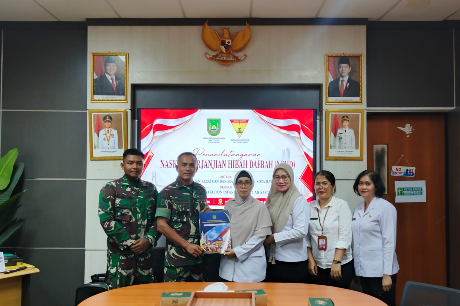 Kepala Badan Kesatuan Bangsa dan Politik Kota Batam Tandatangani NPHD ...